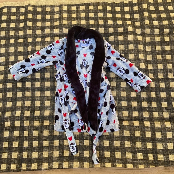 Disney | Pajamas | Disney Junior Mickey Mouse Print Plush Robe 3t ...
